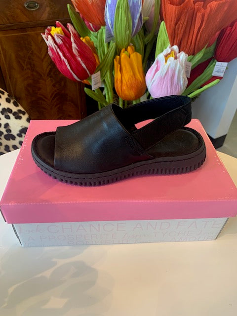 TYCHE LEATHER SANDAL LS-TANGA – Urban Threadz Boutique